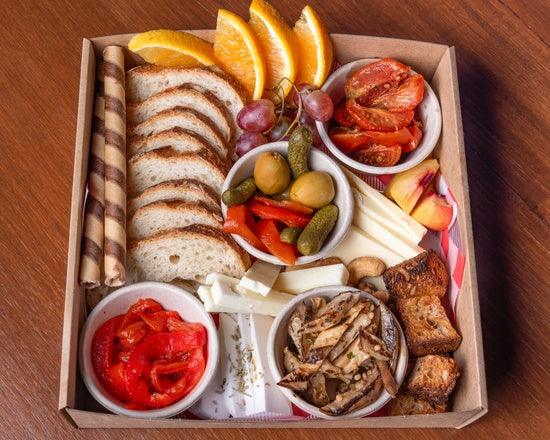 Book a Table (Deposit Only) – DeVino Wine and Salumi